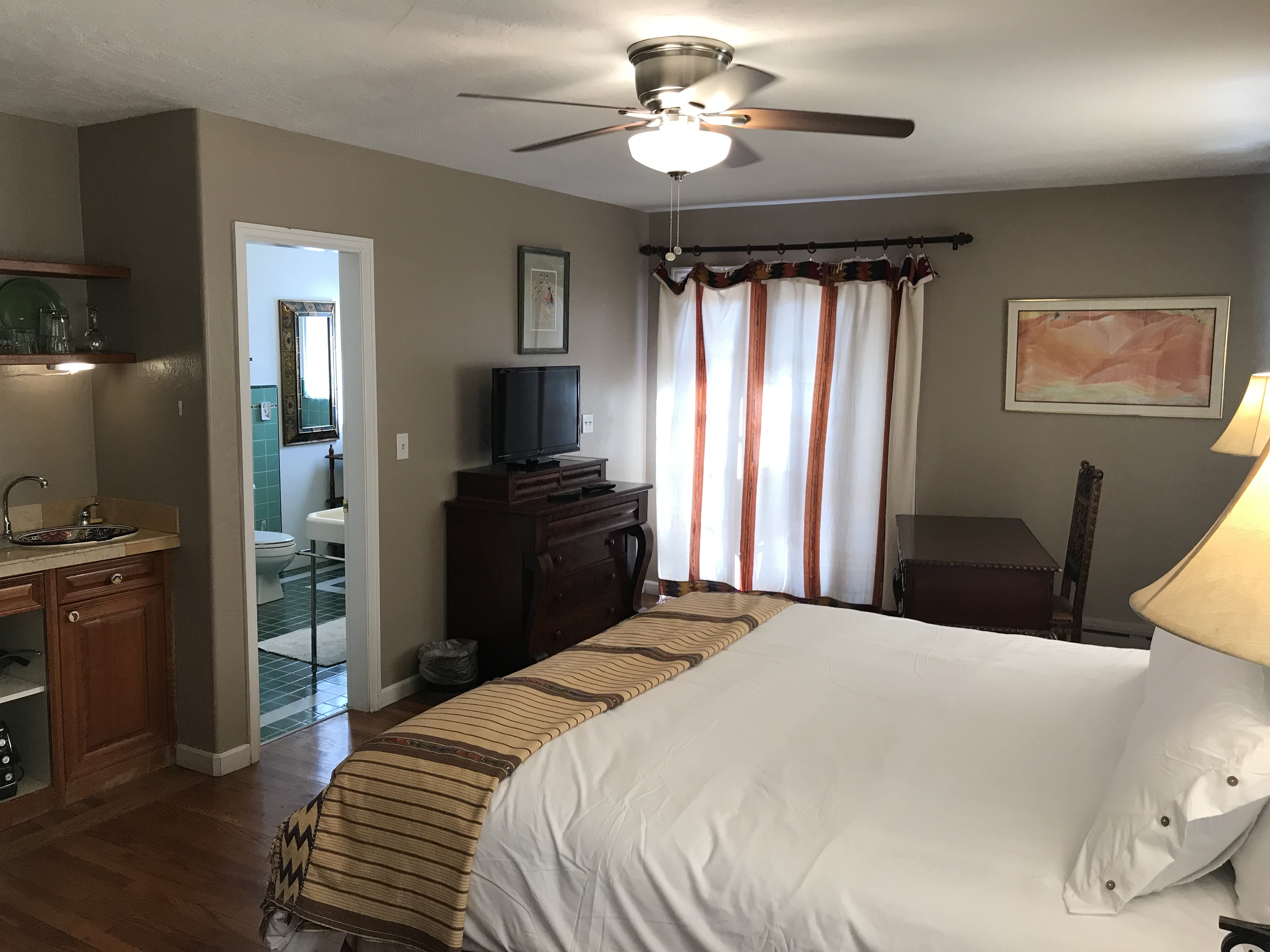 Hideaway Room|Casablanca